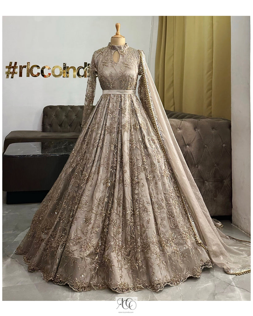 BEIGE GOLD ANARKALI GOWN – Ricco India