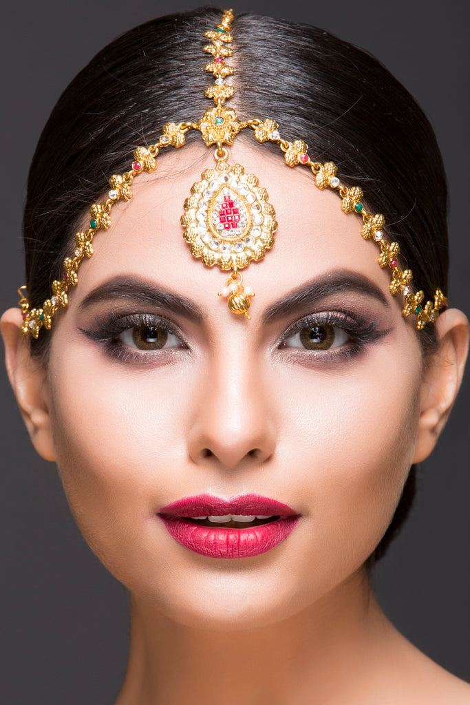 Matha Patti With Red Green and White Stones – Ricco India